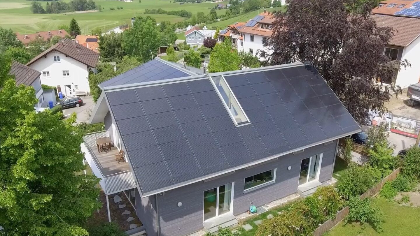 PV-Indachsystem Solrif - Solarsysteme von Ernst Schweizer